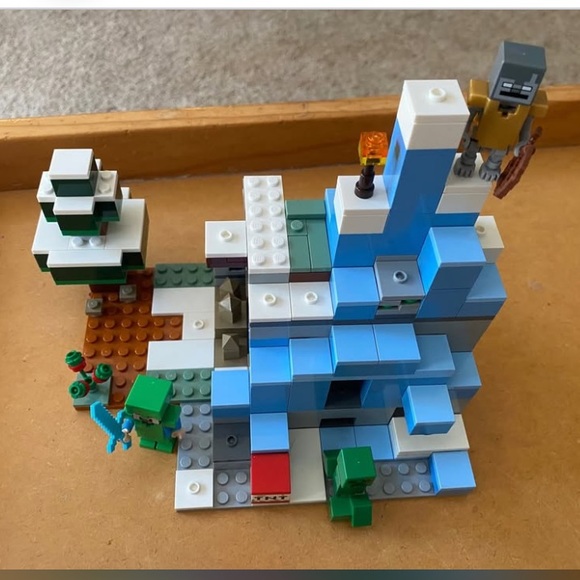 Lego | Toys | Lego Minecraft Snow Hideout Building Kit 2243 | Poshmark